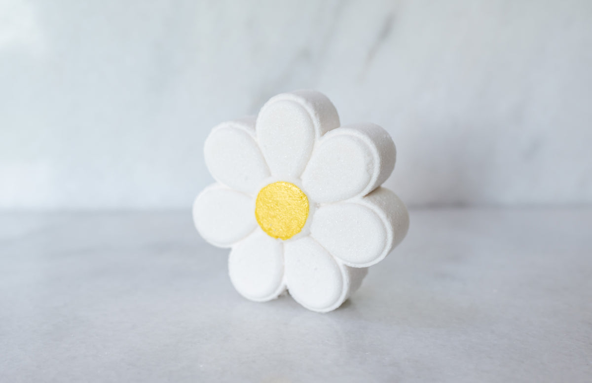Daisy Bath Bomb – Green Bubble Gorgeous